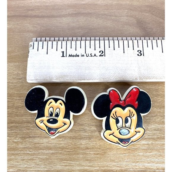 Disney | Toys | Vintage Mickey And Minnie Mouse Pin Back Buttons ...